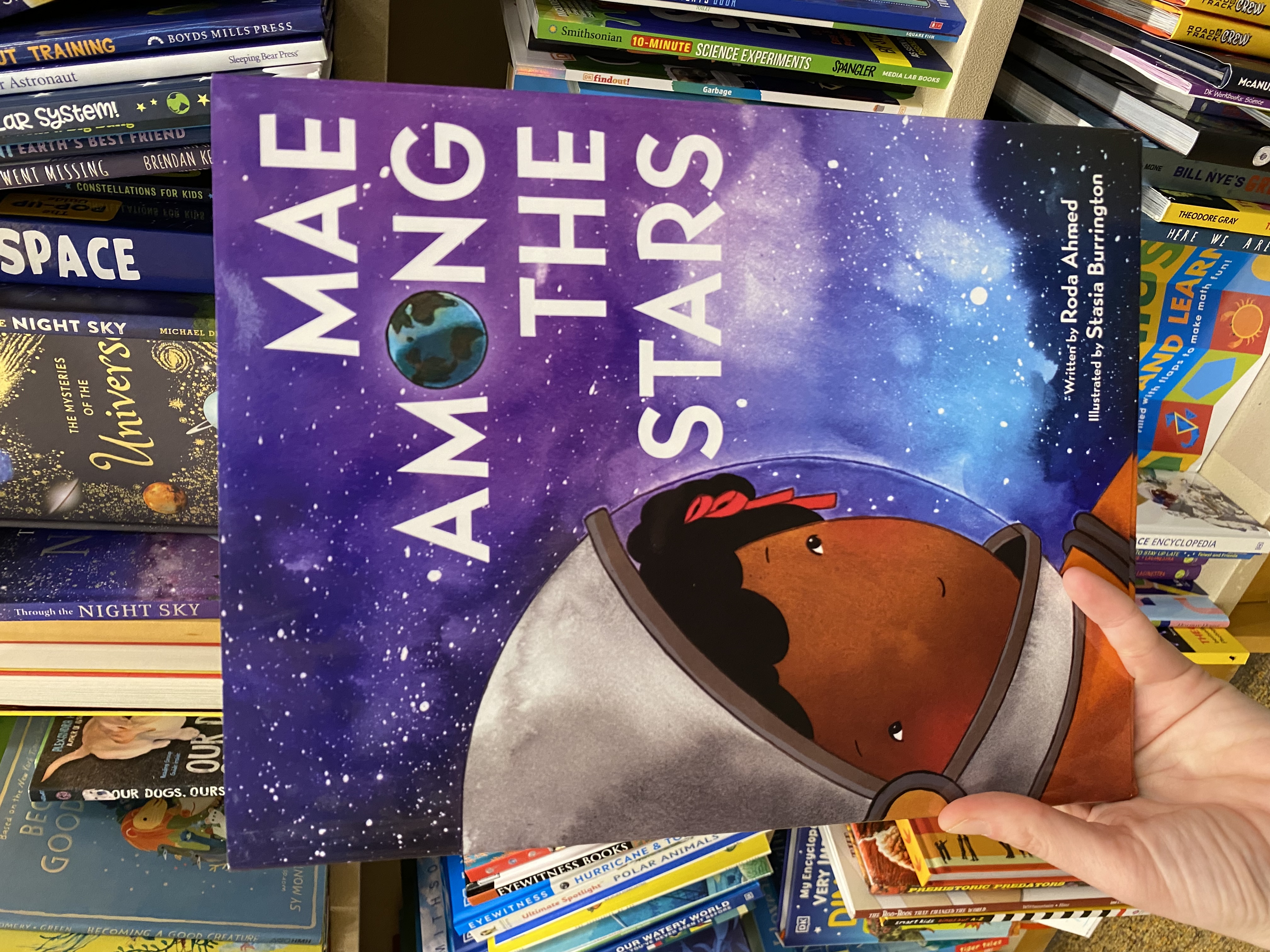 Mae Among the Stars - Story Book Planet